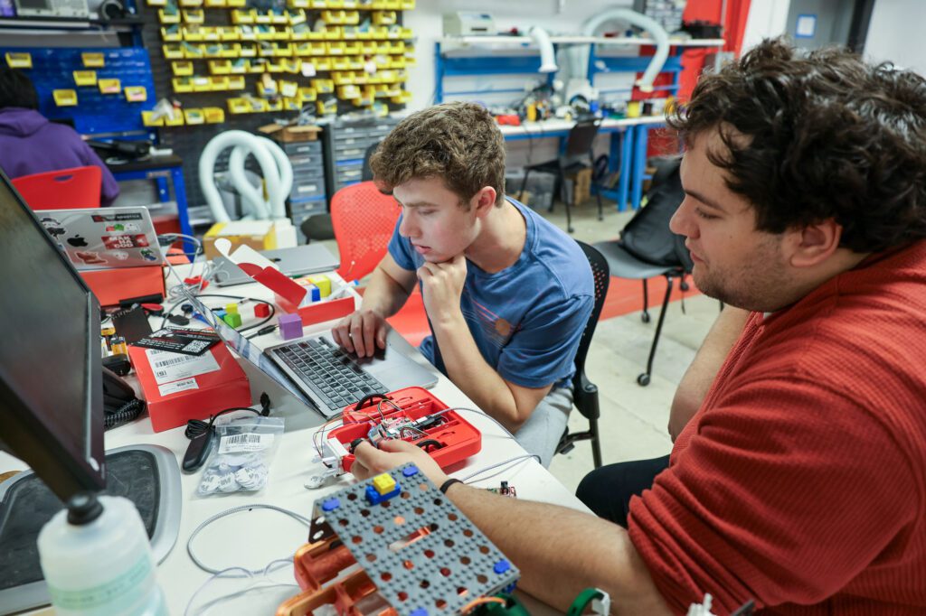 Online Degree Options: Master of Engineering Distance Learning| Cornell ...